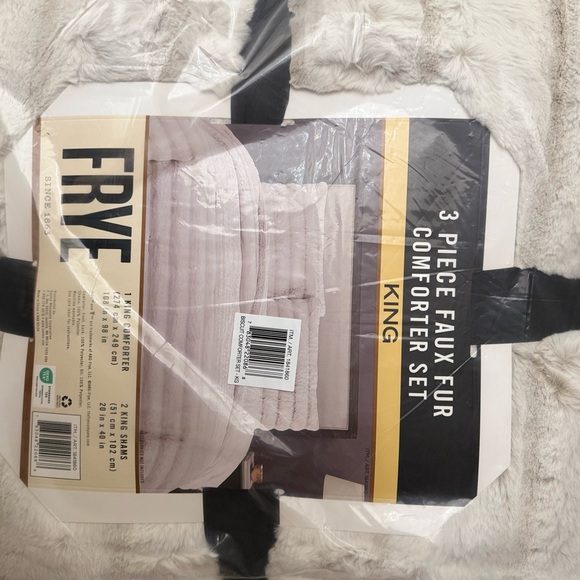 Frye | Bedding | Last Chance Frye 3piece Channel Stitch Faux Fur ...